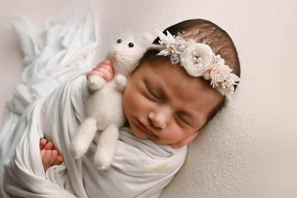 baby fotoshoot zeeland voor de mooiste newbornfoto's van je baby